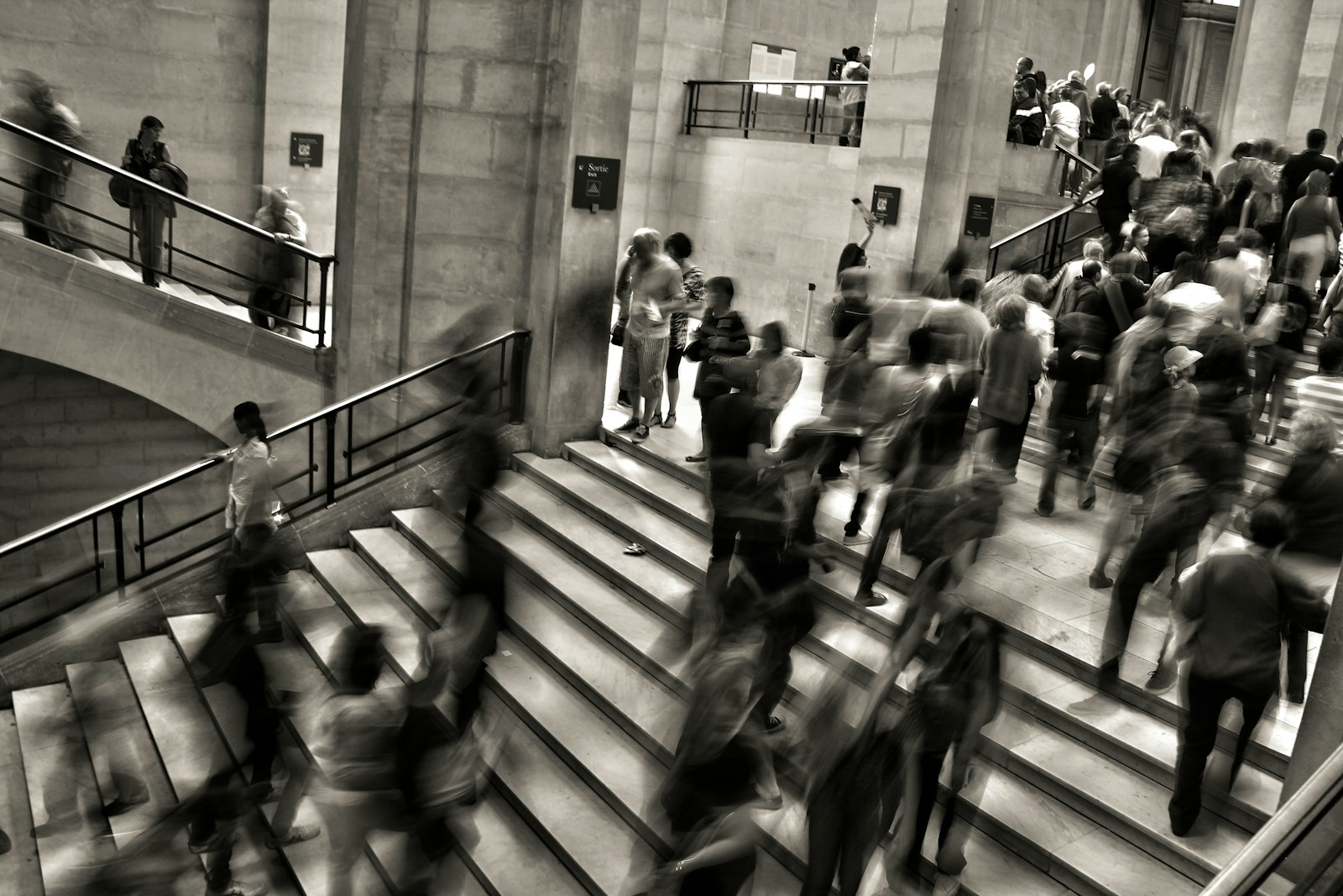 What Is the Downside of Living in a City? - blog.iNthacity
