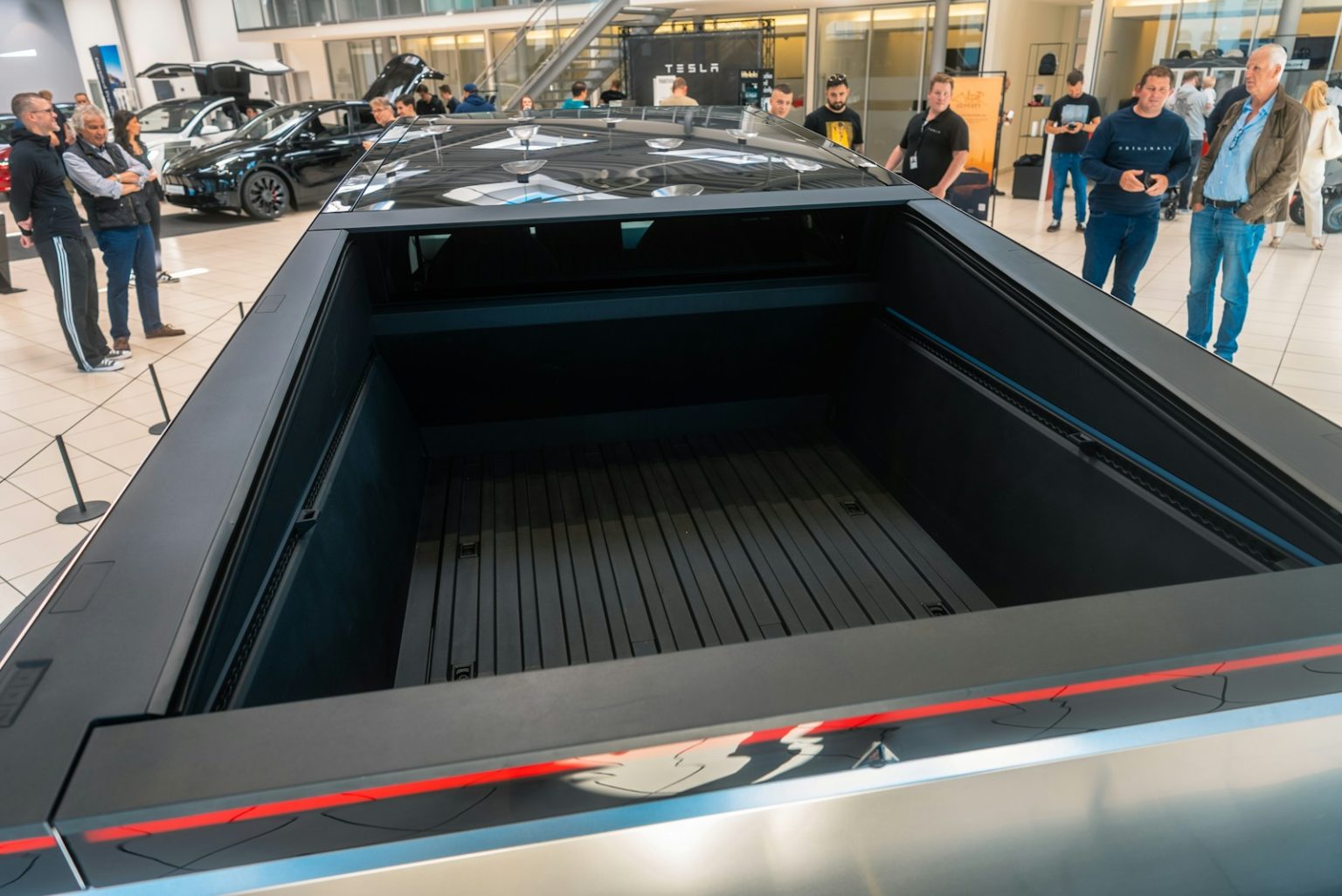 Tesla Cybertruck Towing Capacity: Can It Compete? - blog.iNthacity
